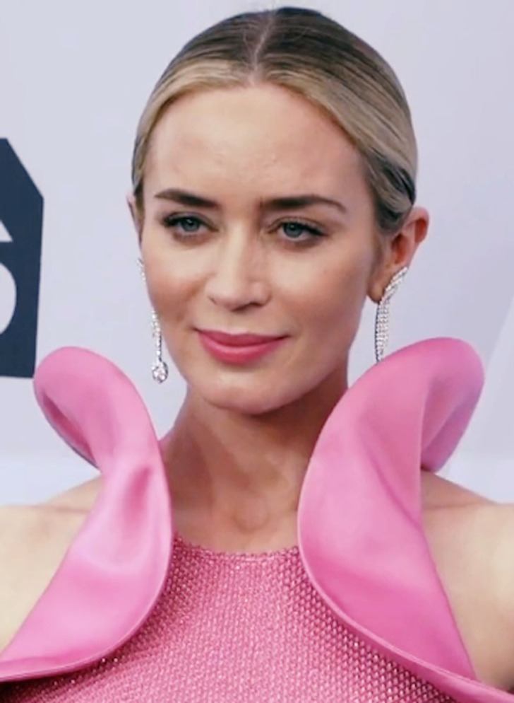 “Really Scary!” Emily Blunt Reacts to Chaos Caused by Actress AI / Now ...